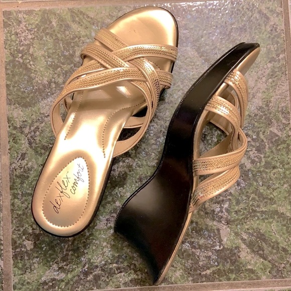 dexflex comfort | Shoes | Gold Sparkle Dexflex Comfort Platform Wedge ...